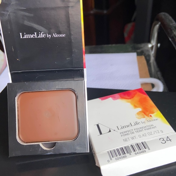Limelight | Makeup | Limelight Perfect Foundation34 | Poshmark